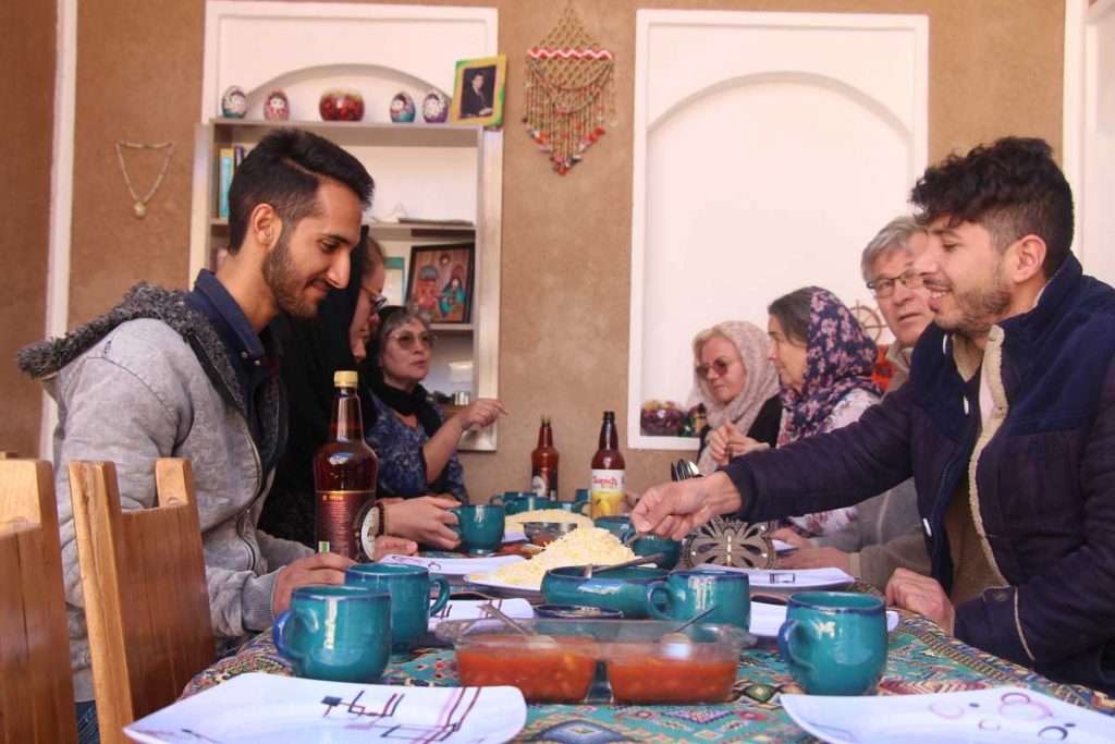 Taarof, a must to know Iranian way of respect | Communicate with locals ...